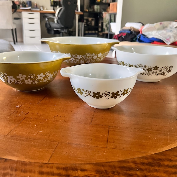 Pyrex Crazy Daisy Cinderella Bowls - Etsy