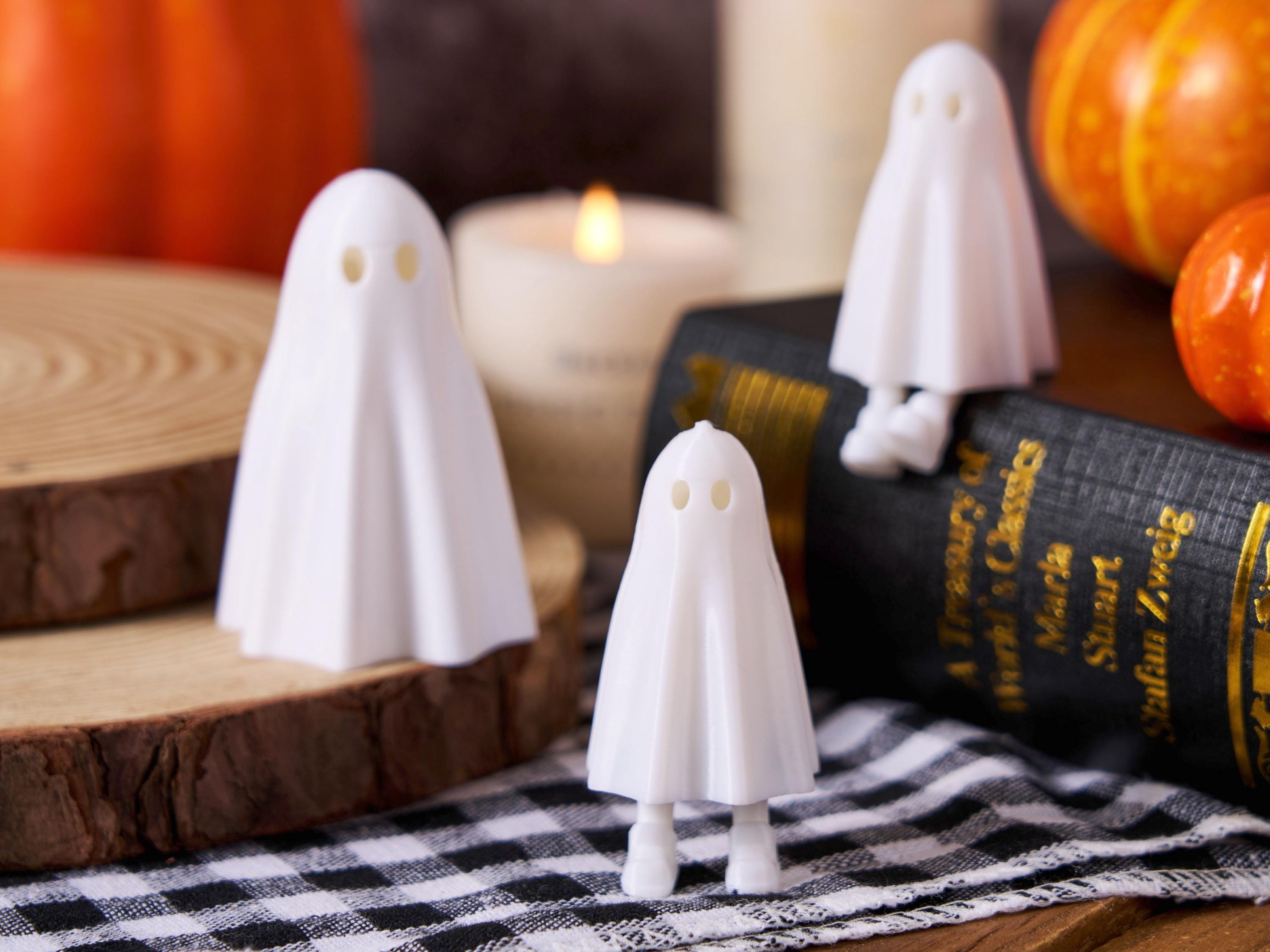 Miniature 3D Printed Halloween Ghost With Retractable Feet Halloween ...