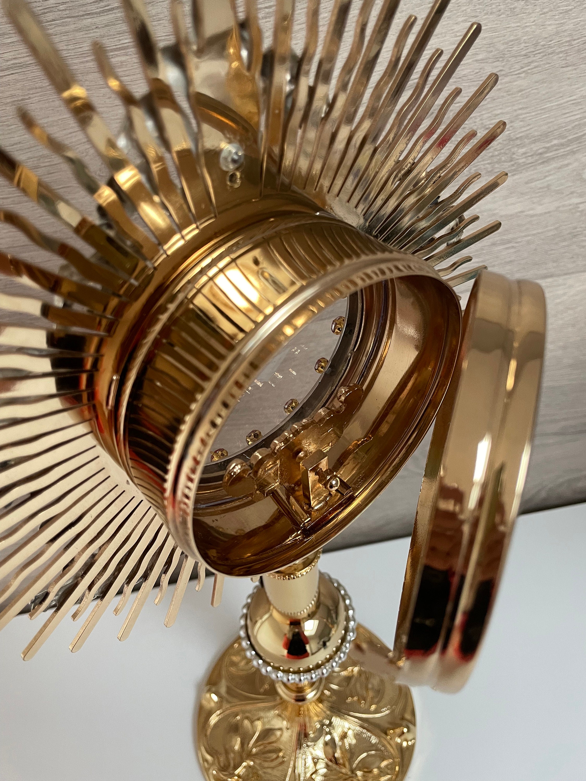 S. XX: Modernist Monstrance ostensorium of the Blessed Sacrament venice ...