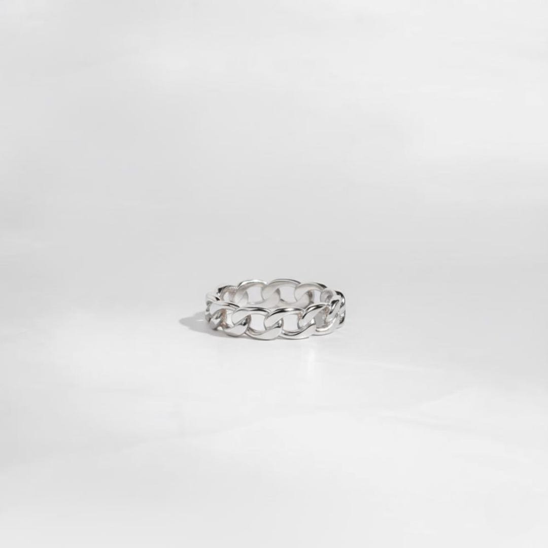 Gold Chain-link Ring, Slim Stackable Band, Minimalist Everyday Jewelry ...