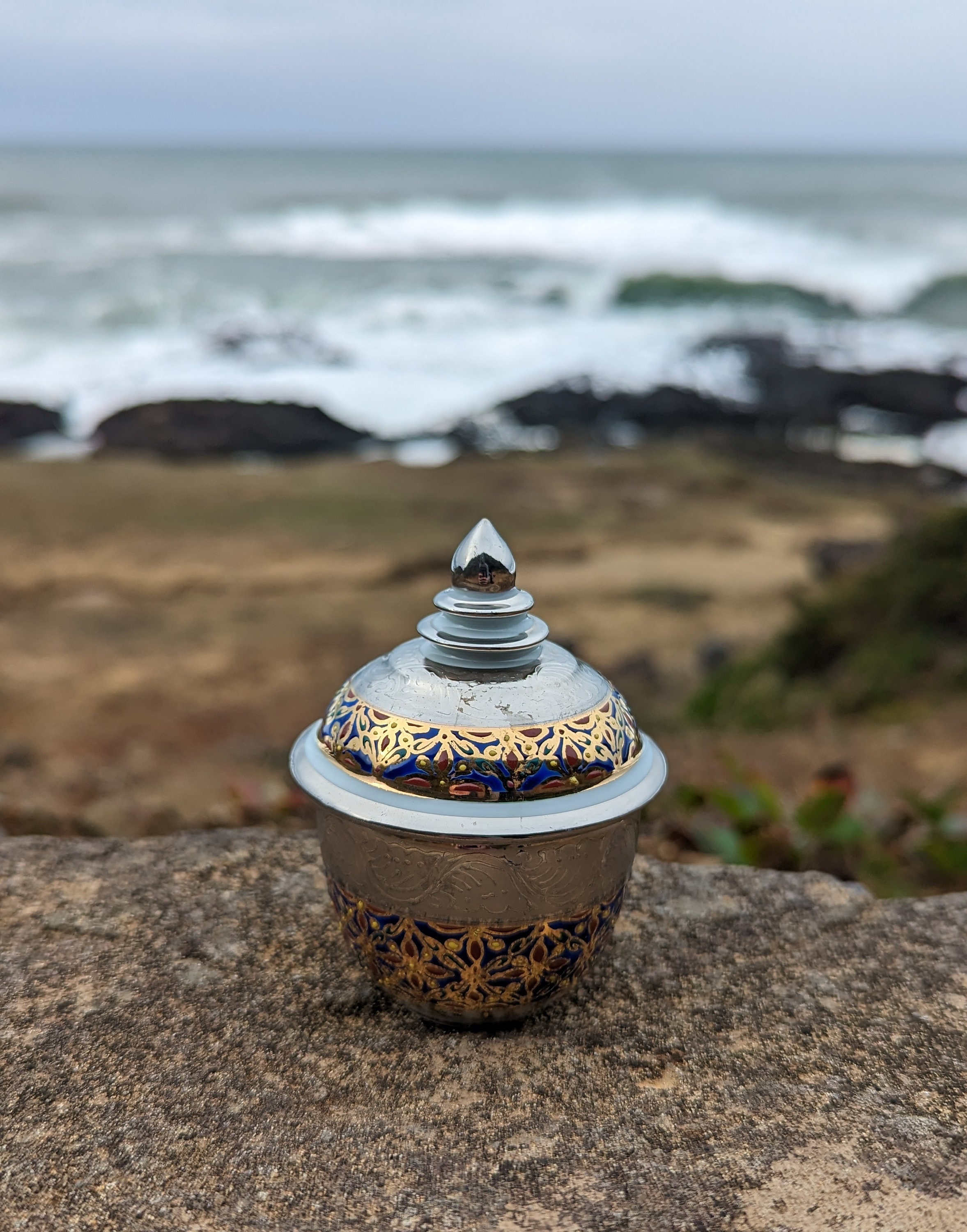 Hand-painted Benjarong Lidded Jar, Thailand Fine Art Ceramic - Etsy