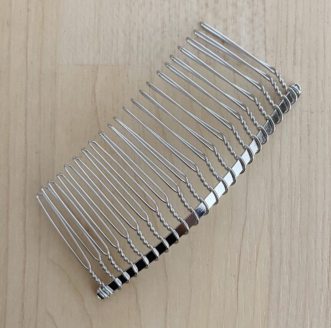 22 Teeth 3 1/4 Inches Wide Silver Tone High Quality Wholesale Wire ...