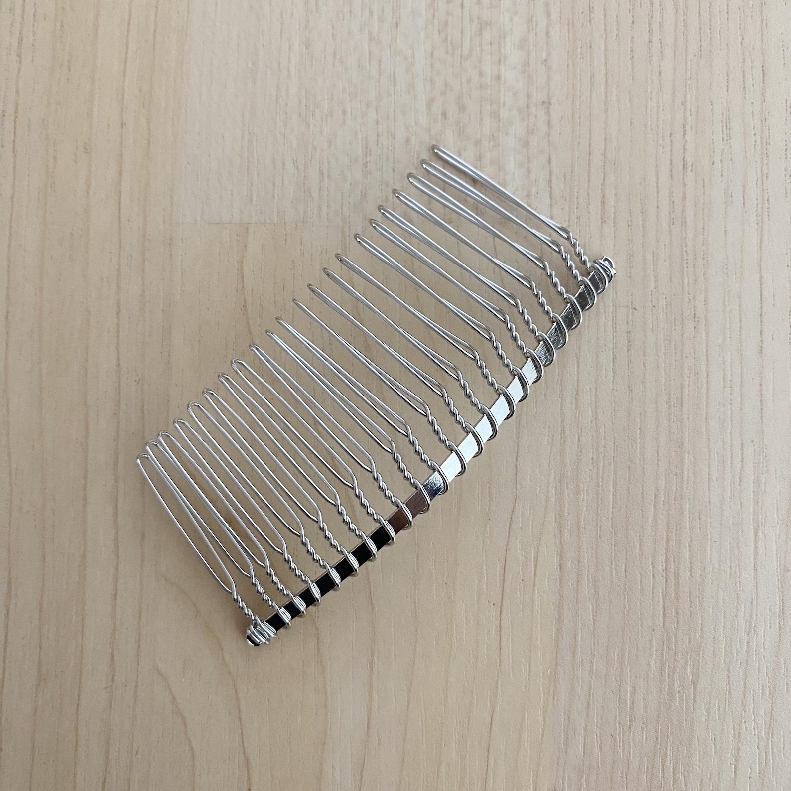 22 Teeth 3 1/4 Inches Wide Silver Tone High Quality Wholesale Wire ...