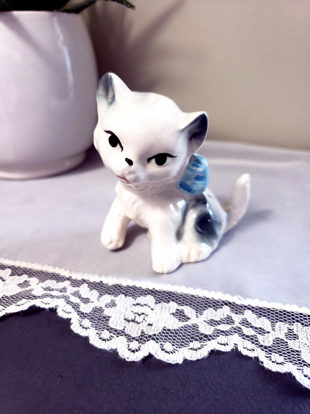 Vintage Small Ceramic Cat Figurine With Blue Bow, Made in Japan - Etsy