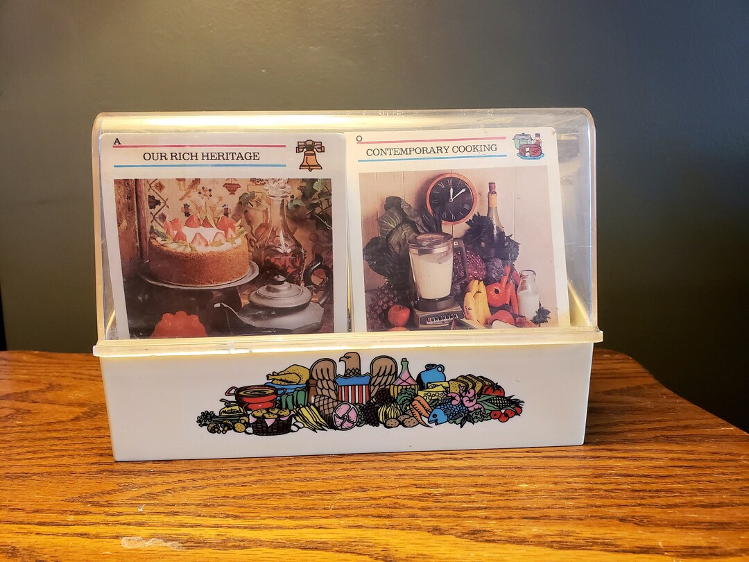 1970s Vintage Recipe Box With Mccall's Great American Recipe Card ...
