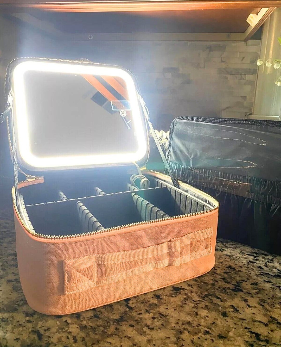 LED Makeup Mirror Case – Lighted Travel Cosmetic Bag With Rechargeable ...