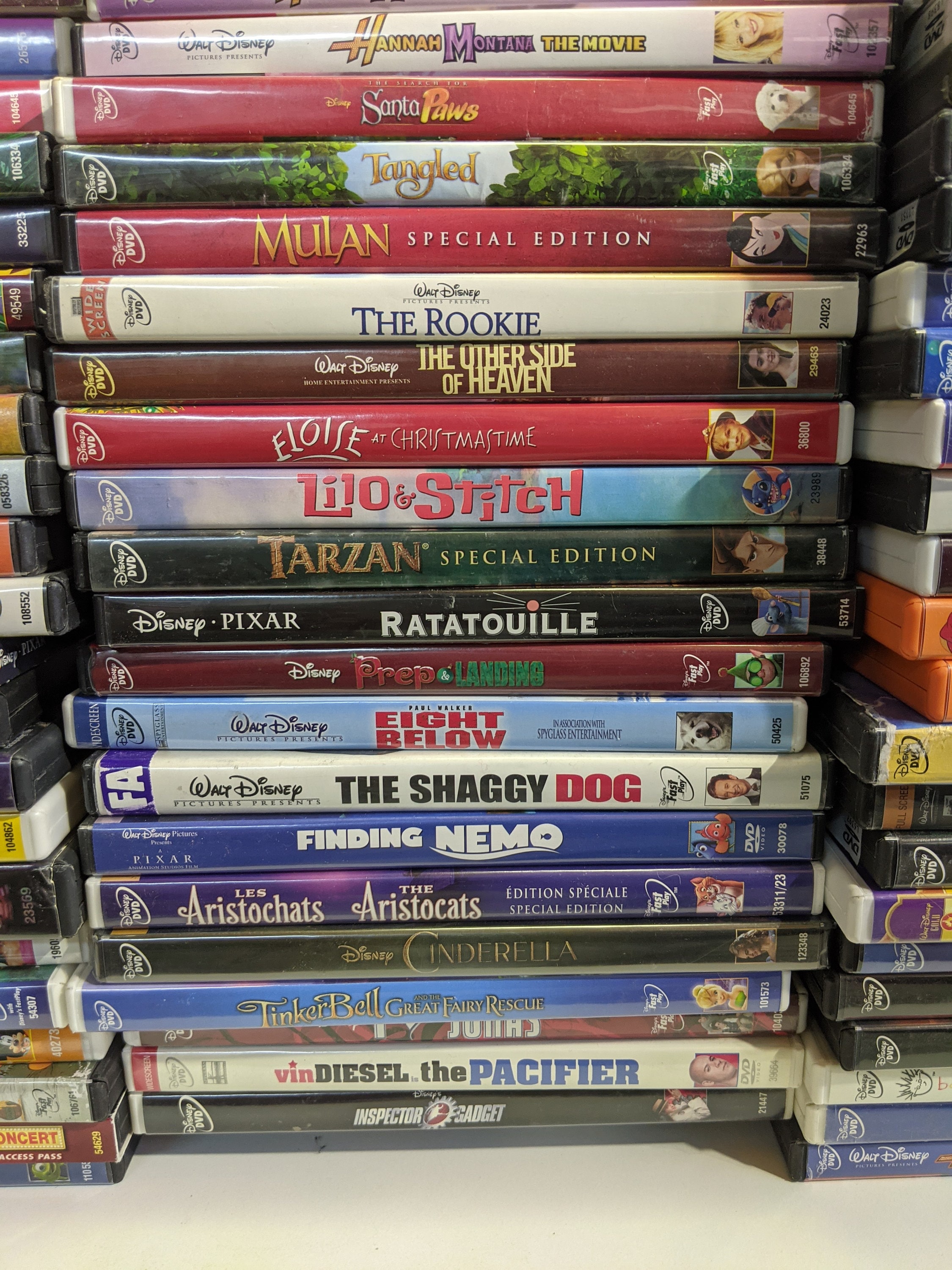Lot of 130 Walt Disney Dvds Family Friendly Movies Lion King, Sleeping ...