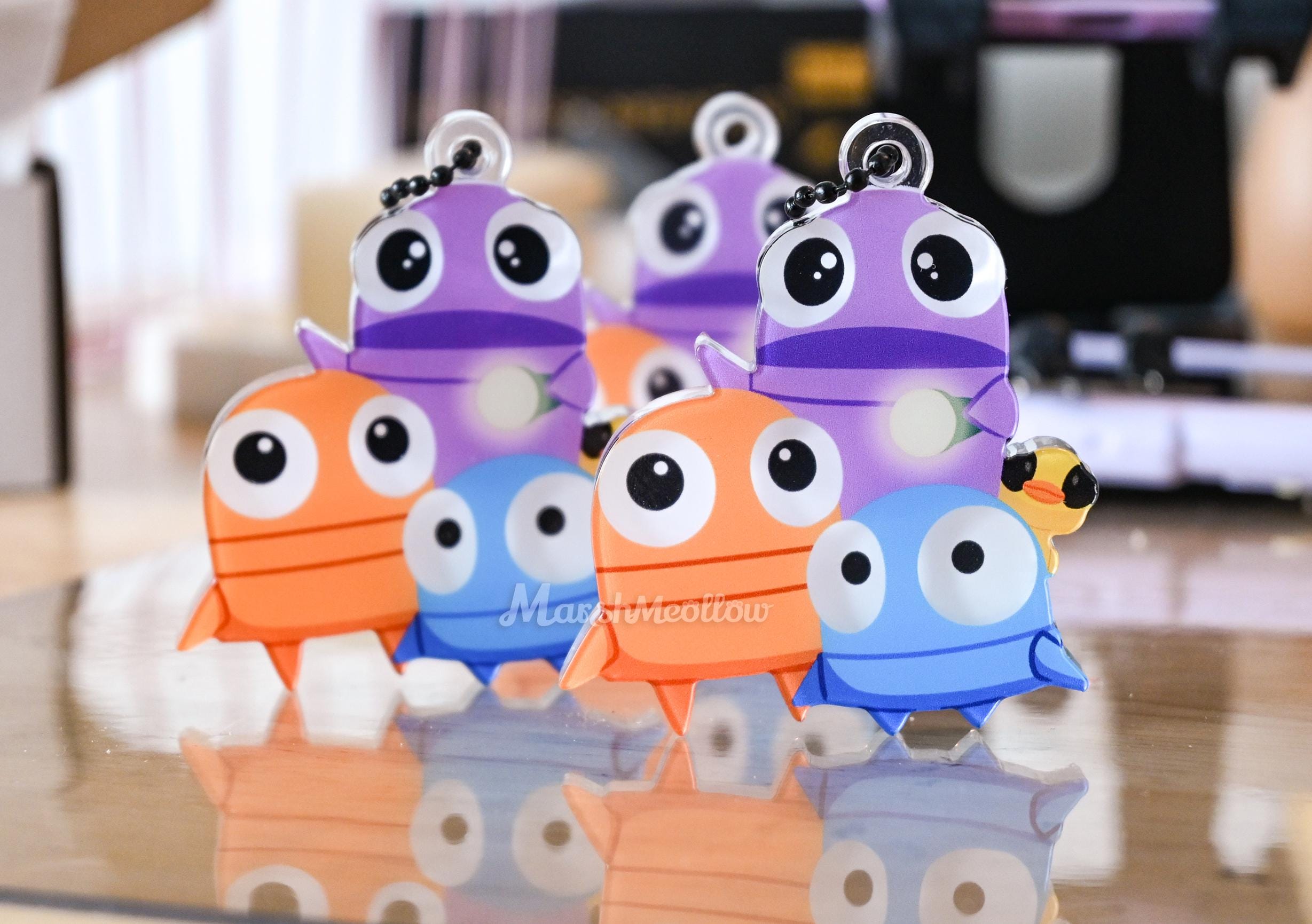 REPO Bots Eye Tracking Acrylic Charm - Video Game Gifts - Etsy