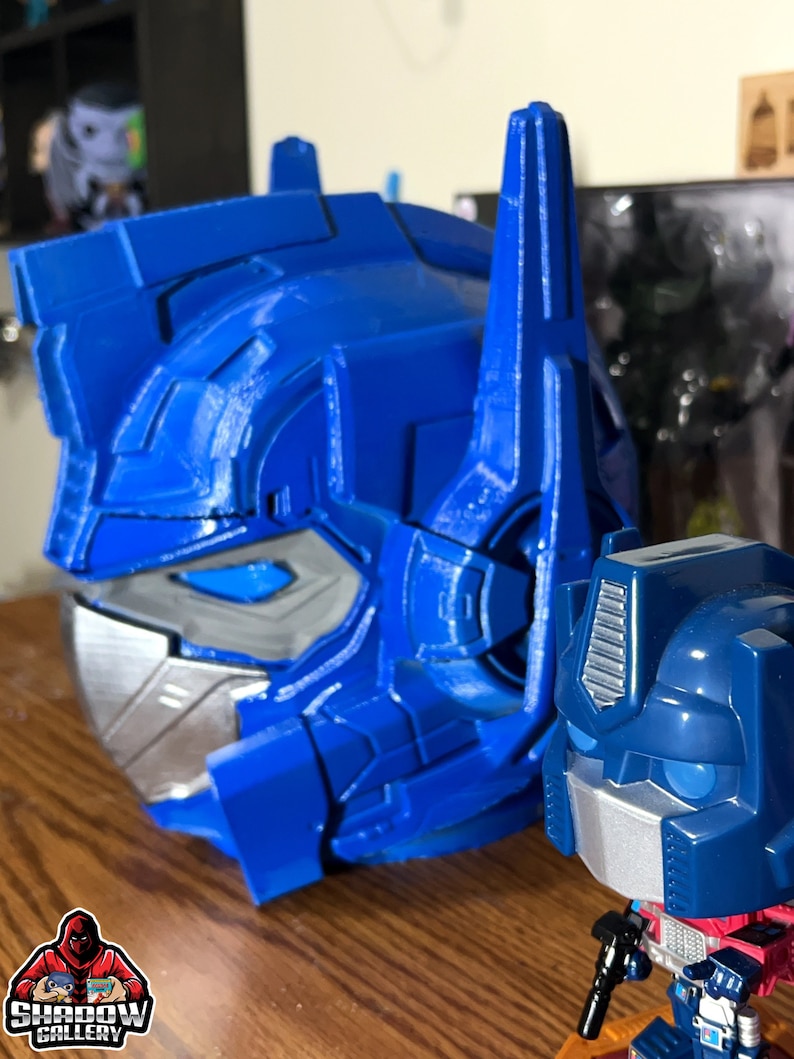 Popcorn Serving Bucket With Optimus Prime Design - Transformers Theme ...