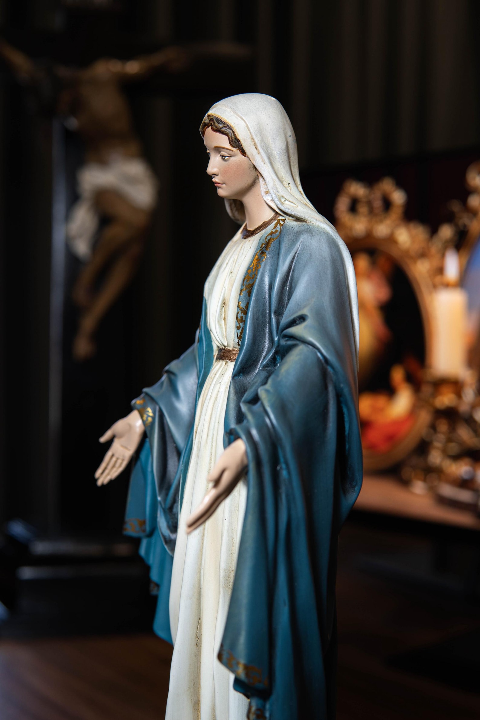 Hand-painted Our Lady of Grace Statue 11.8