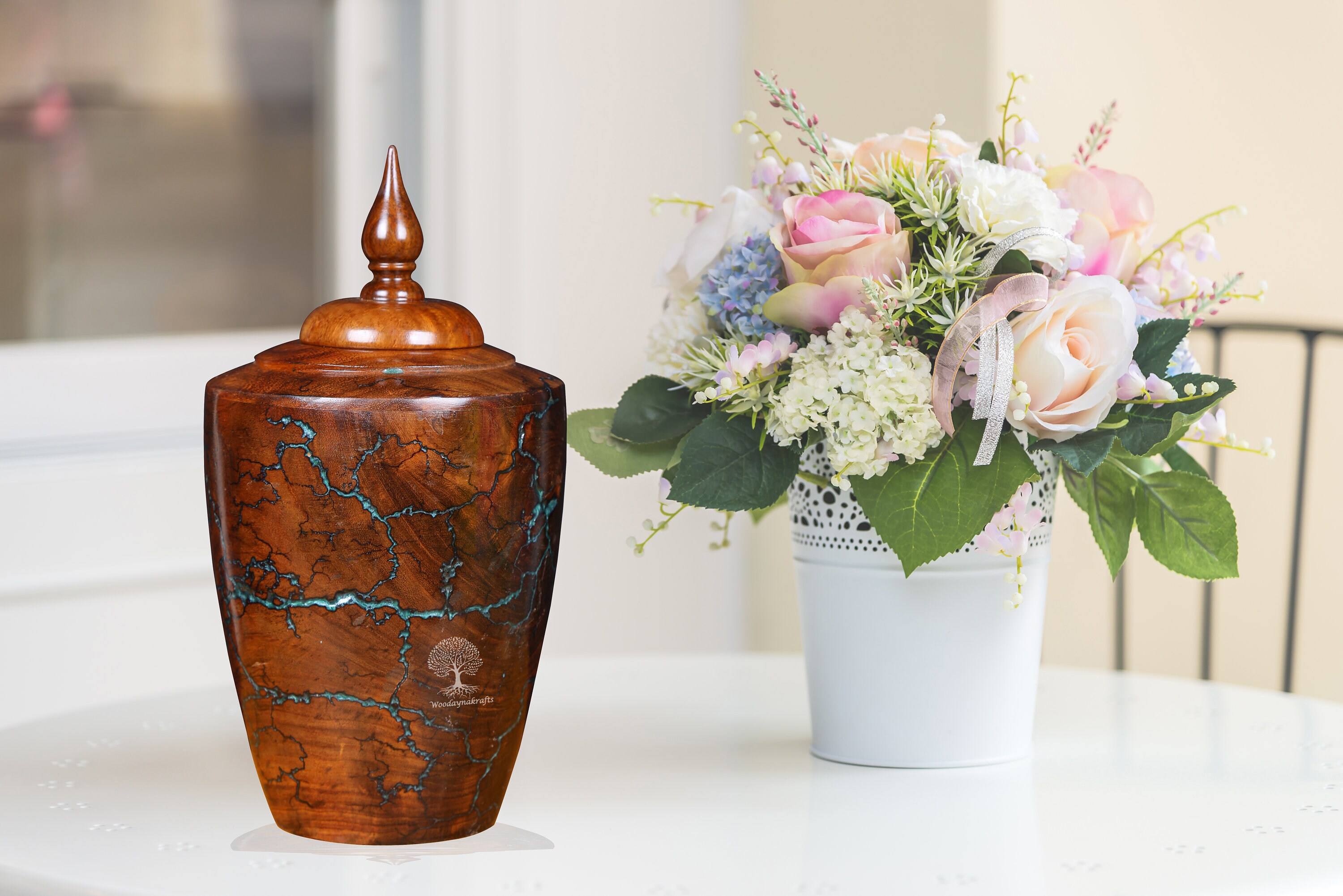 Lichtenberg Figure Urn for Human Ashes Rosewood and Resin Cremation Urn ...