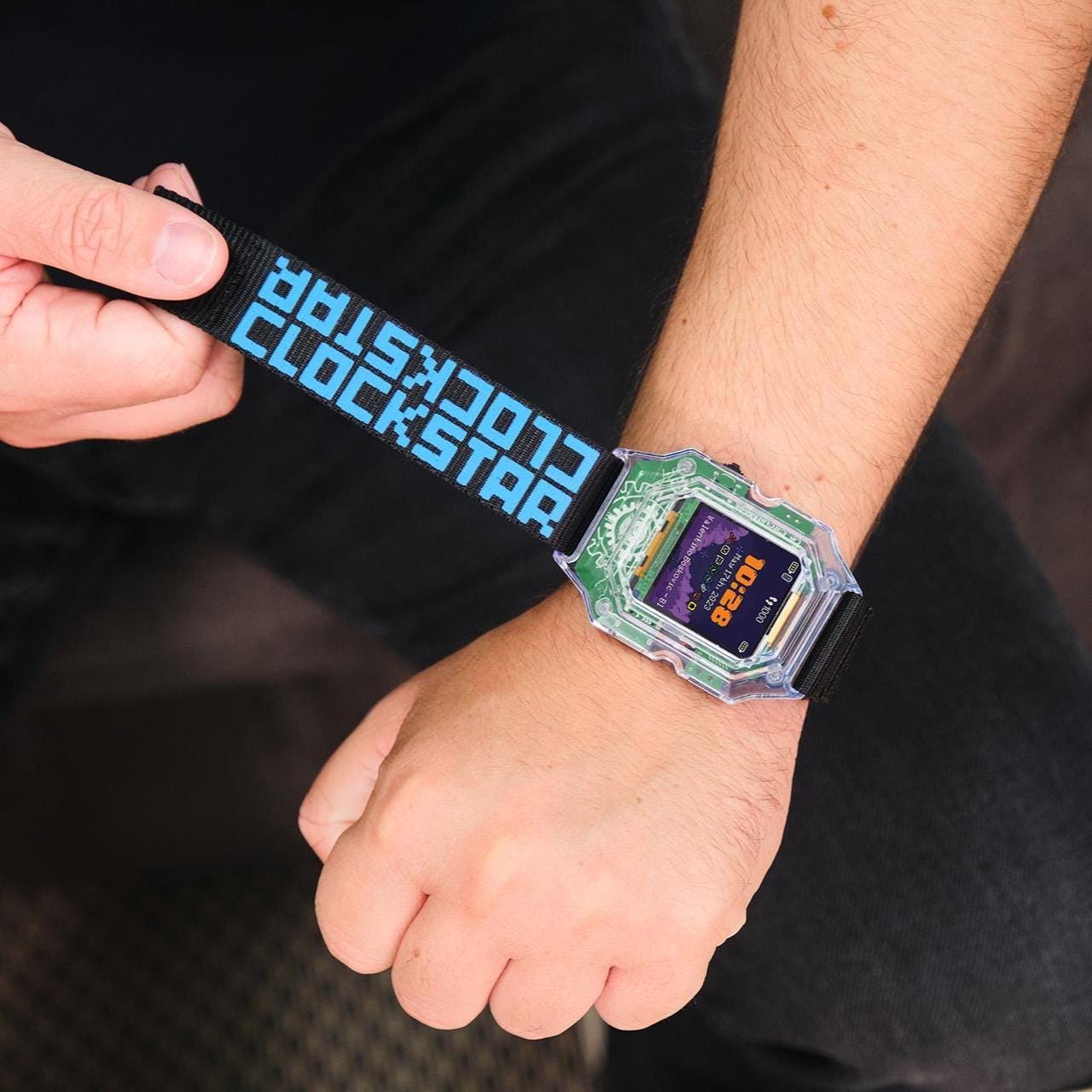 Circuitmess Gizmo Bundle 2.0 | Build a Smartwatch, Virtual Pet ...