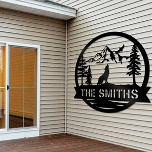 Customised Howling Wolf Sign - Great Outdoor Scenery Metal Wall Hanger ...