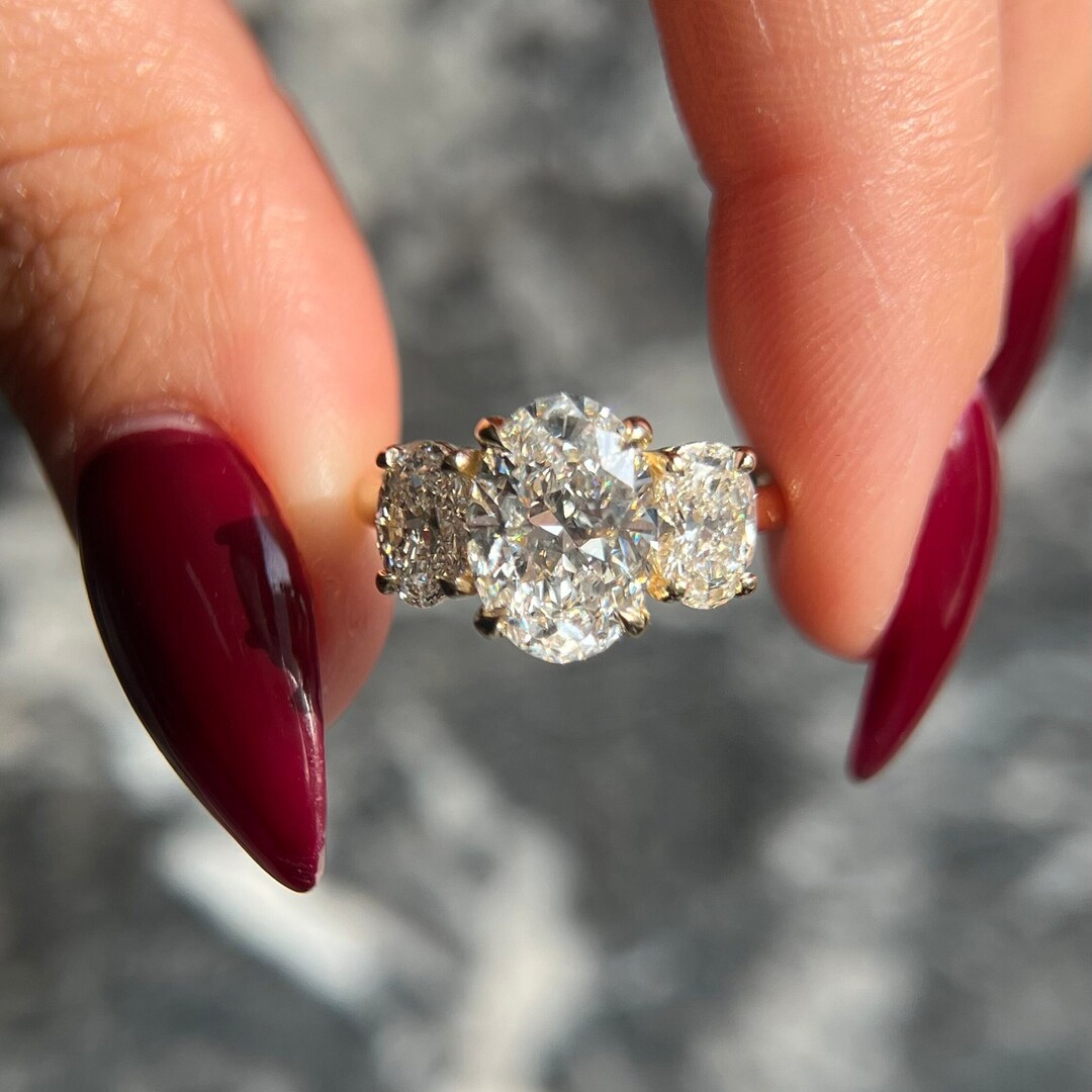 Oval Cut 5 Carat Lab Grown CVD Diamond Trilogy Ring / Oval Three Stone ...