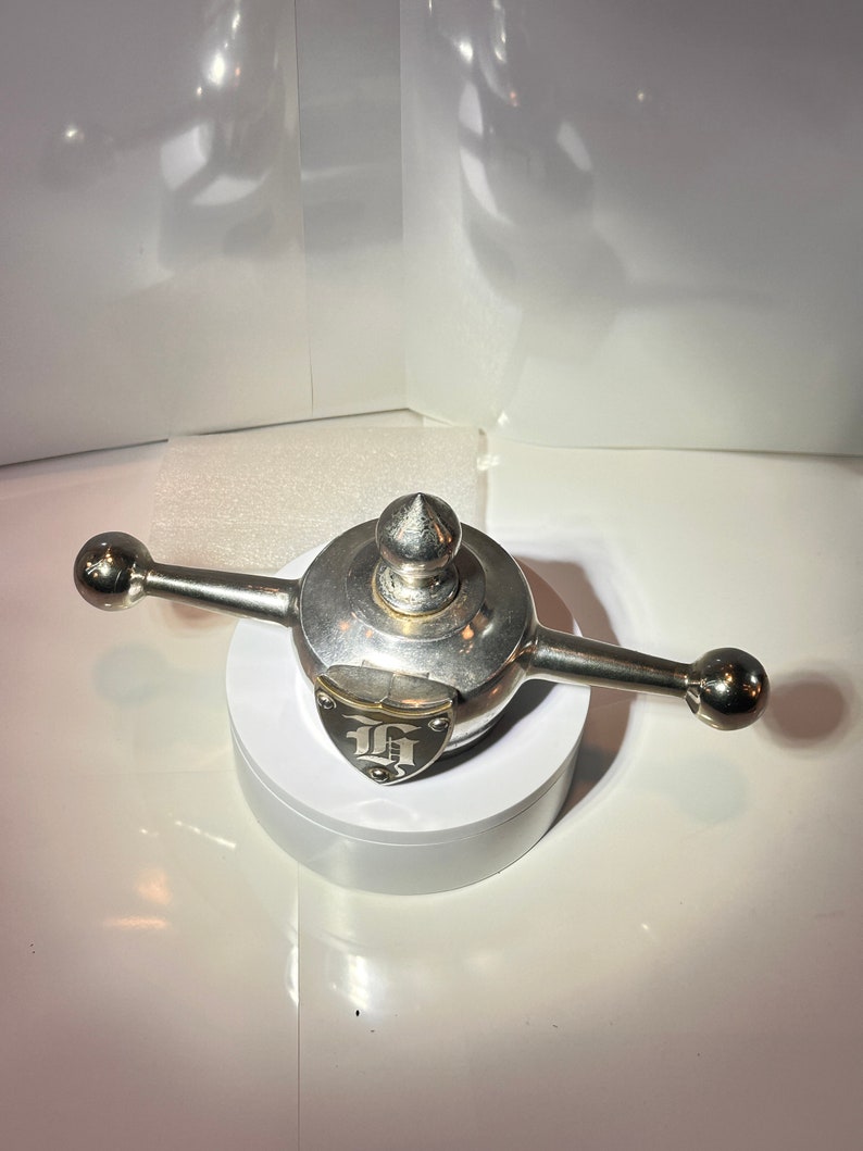 Vintage Rad Cap and Seal - Etsy