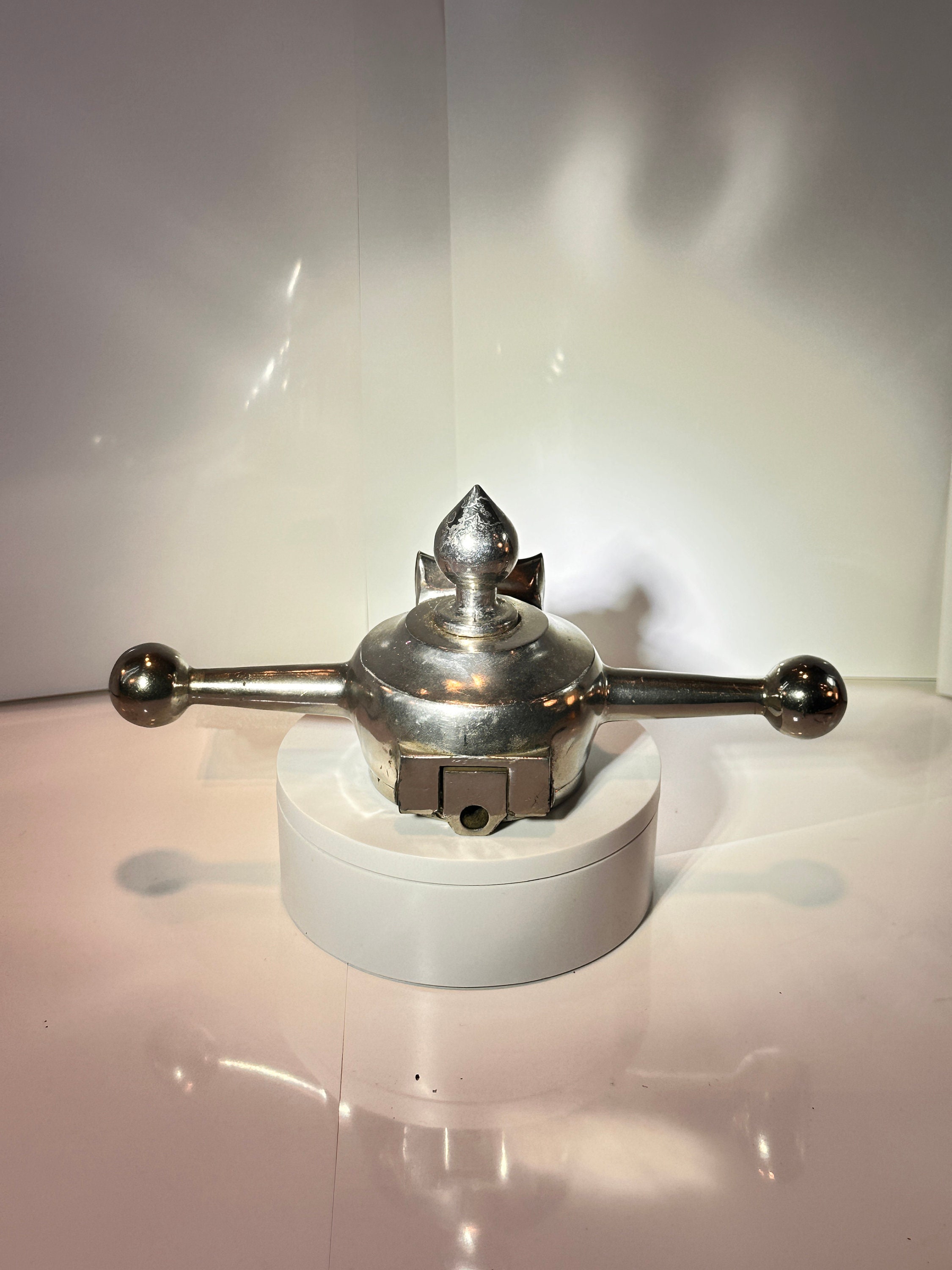 Vintage Rad Cap and Seal - Etsy