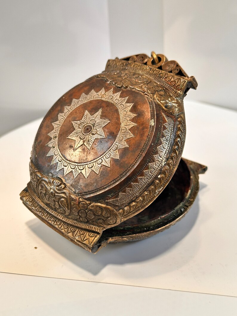 170 Yr Old Snuff Box - Etsy