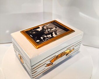 Elvis Presley GRACELAND MANSION Masterpiece Music Box Ltd Ed EPE W ...