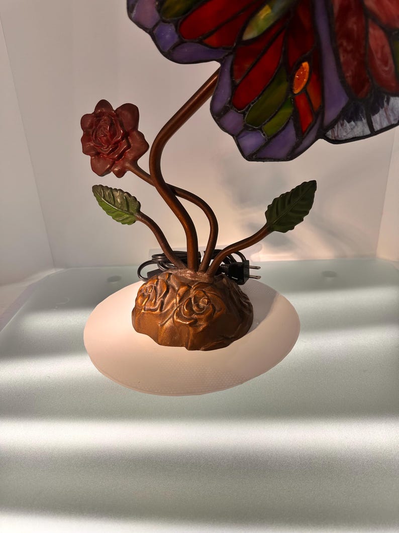 Stain Glass Butterfly Desk Lamp With Solid Floral Base. - Etsy