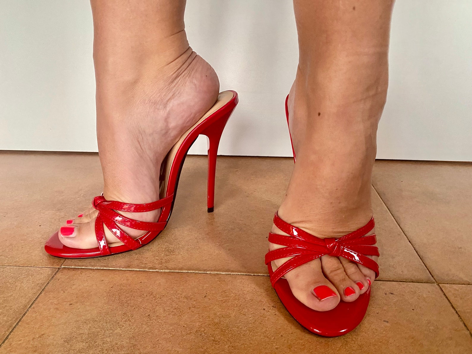 Extreme Thin Stiletto Heel 13cm Strappy High Heel Mules Round Toe Men's ...