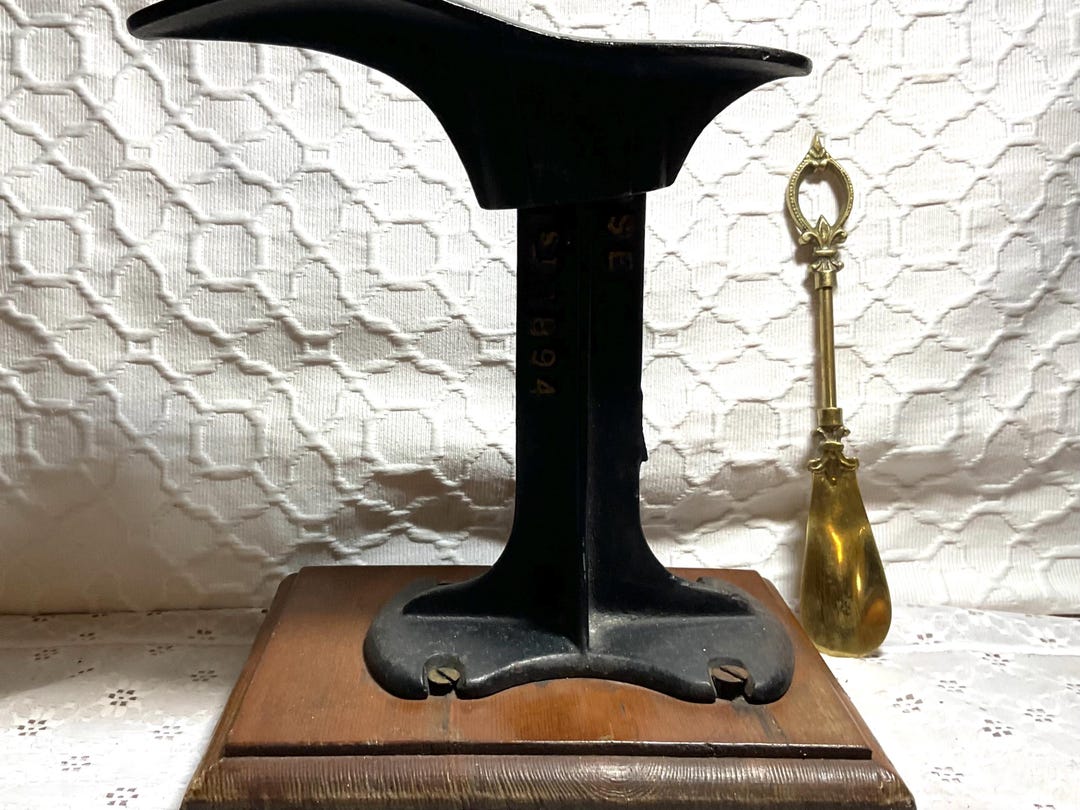Victorian Cobblers Stand Rare Ladies Size Cast Iron 2 Piece. 11”in.tall ...