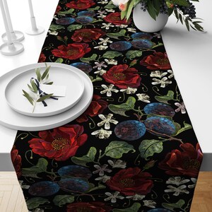 Chic Blooms Table Runner, Bright Flower Design Dining Accent, Floral ...