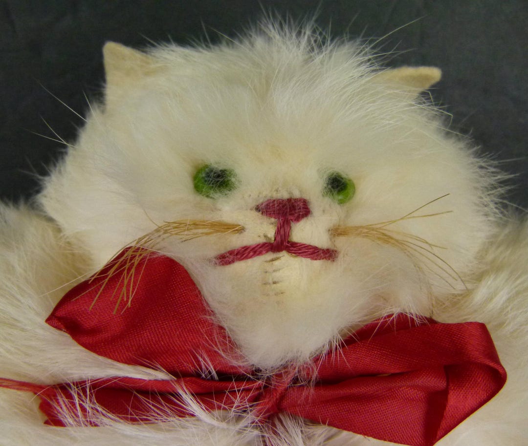 50s White Rabbit Fur Child's Hand Muff With Fur Cat Head With Red Bow ...