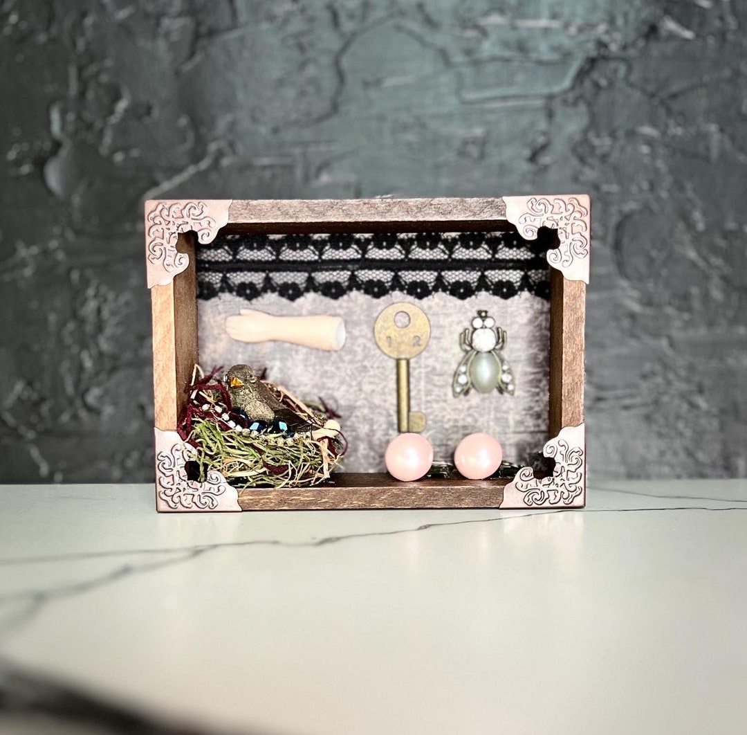 Curiosity Shadow Box, Vignette, Findings, Mini Vignette, Small Curio - Etsy