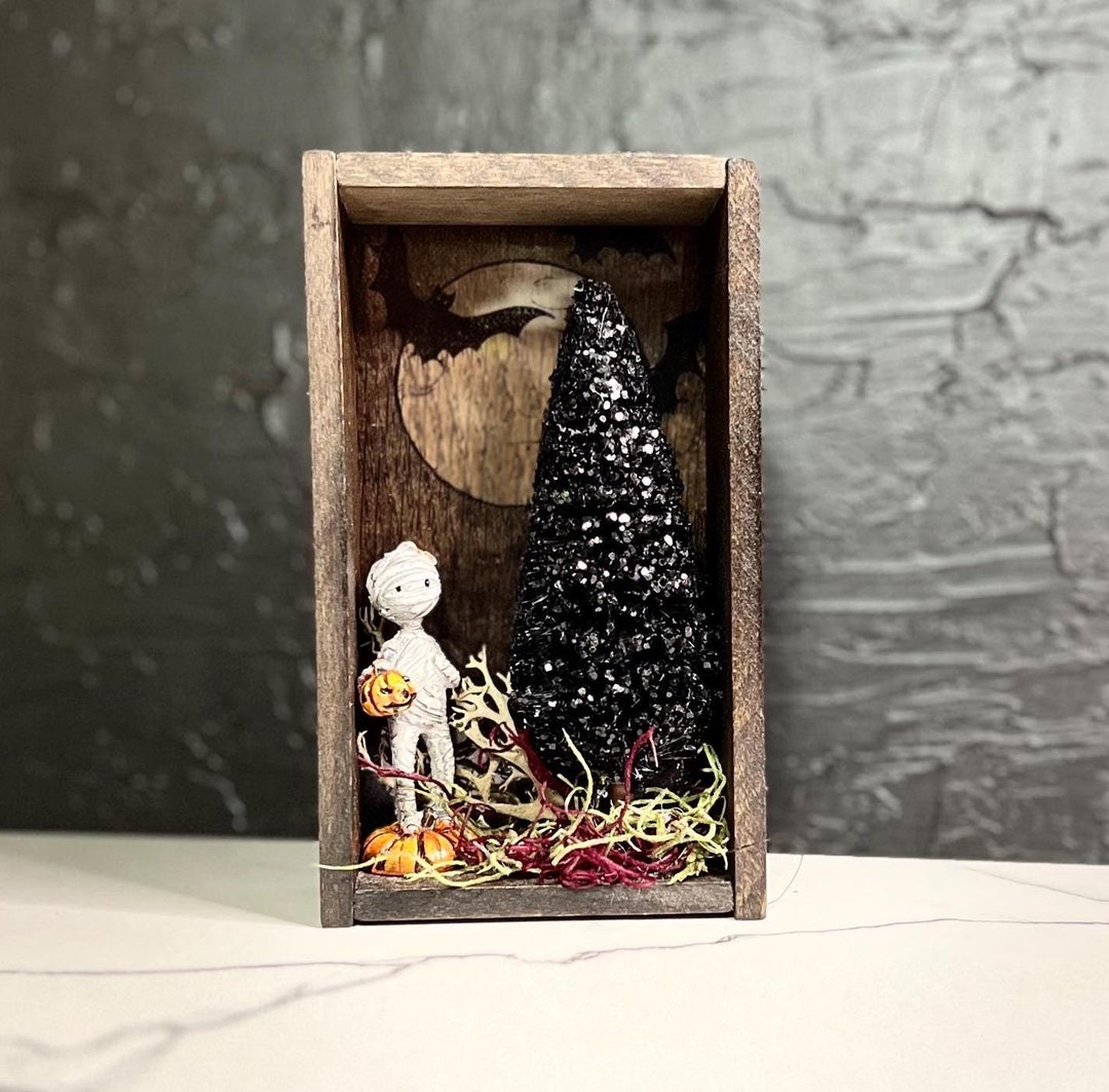 Halloween Shadow Box, Curiosity Vignette, Halloween Story, Scene Curio ...