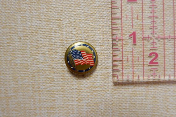 Antique Flag Pin Button WWI - Gem
