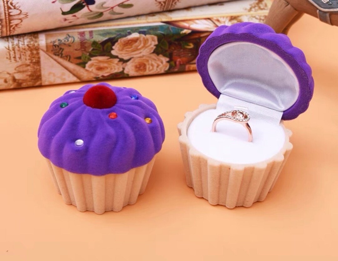 Mini Cupcake Ring Box – Kawaii Muffin Jewelry Holder, Cute Engagement ...