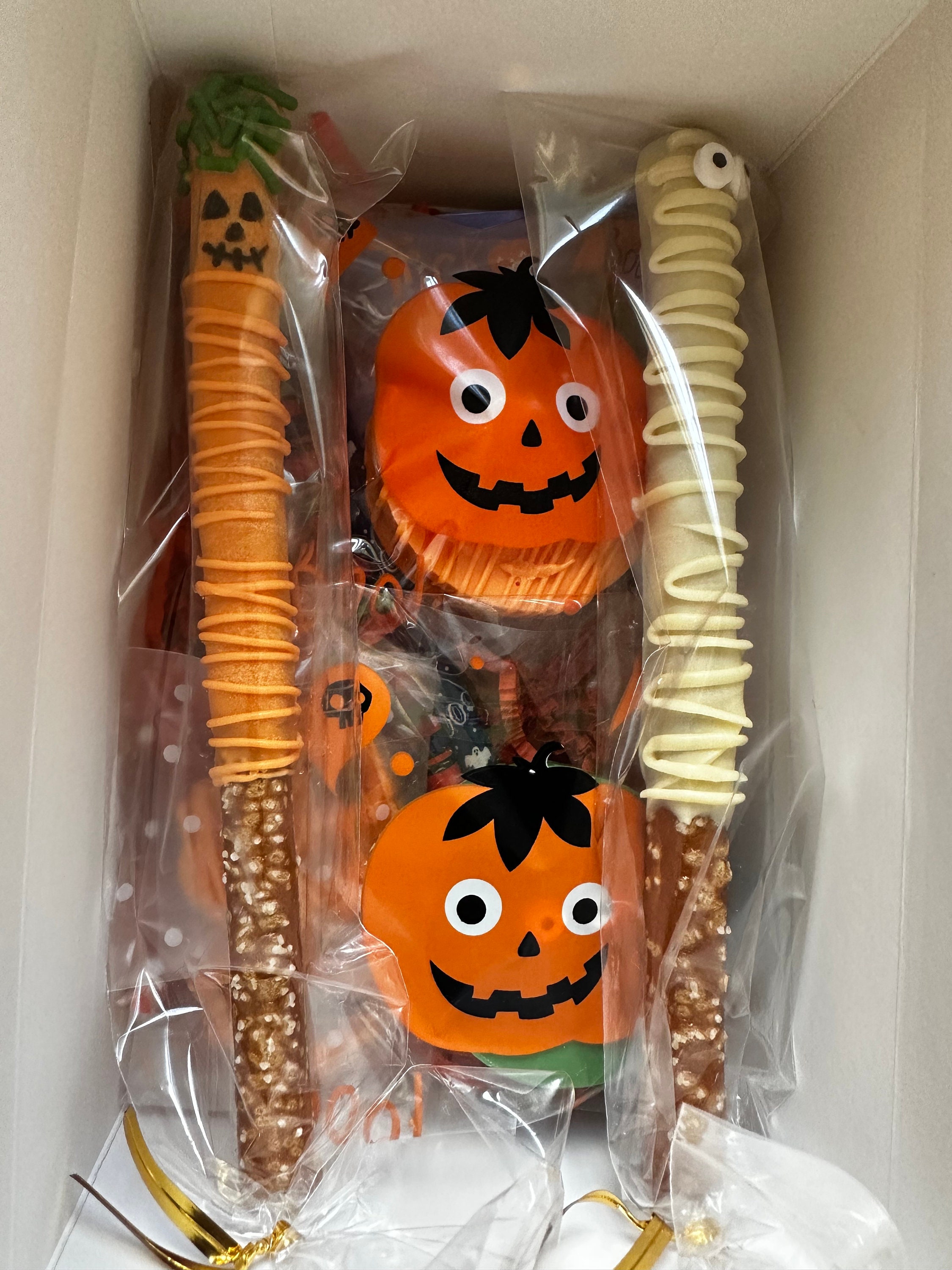 Halloween Treat Boxes for Kids Trick or Treat Snack Boxes Goody Bag ...