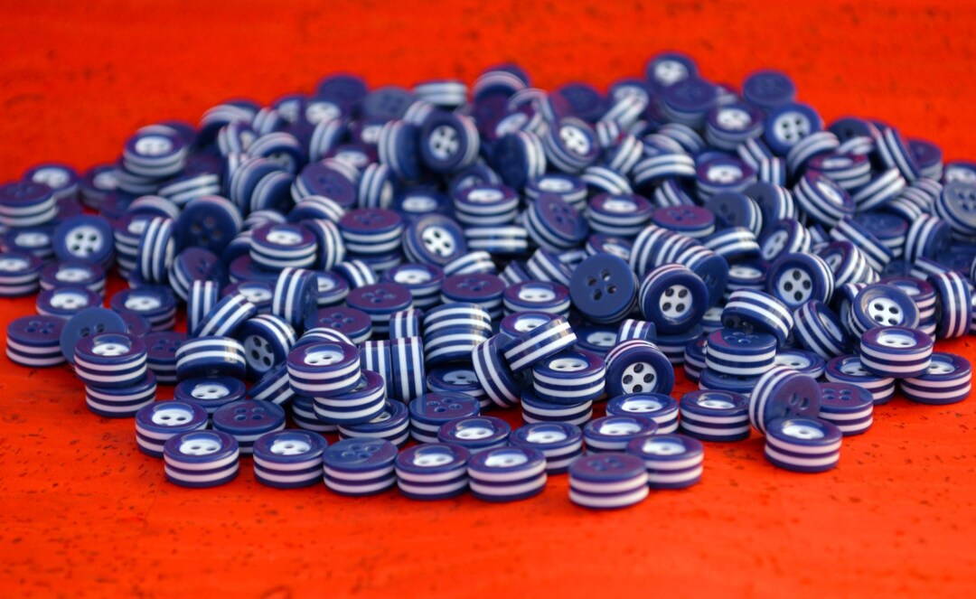 50 White and Blue STRIPED BUTTONS - 5mm Thick! - Choose From Sizes 18L ...