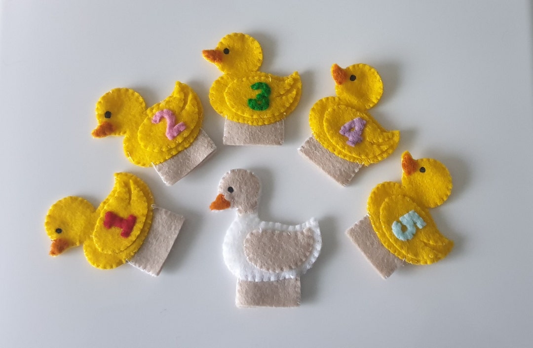 5 Little Ducks Finger Puppet Set - Etsy