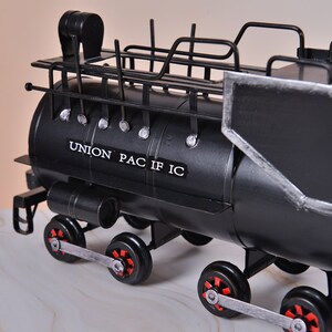 Steam Locomotive Metal Model, Old Style Train, Home Decoration, Gift ...