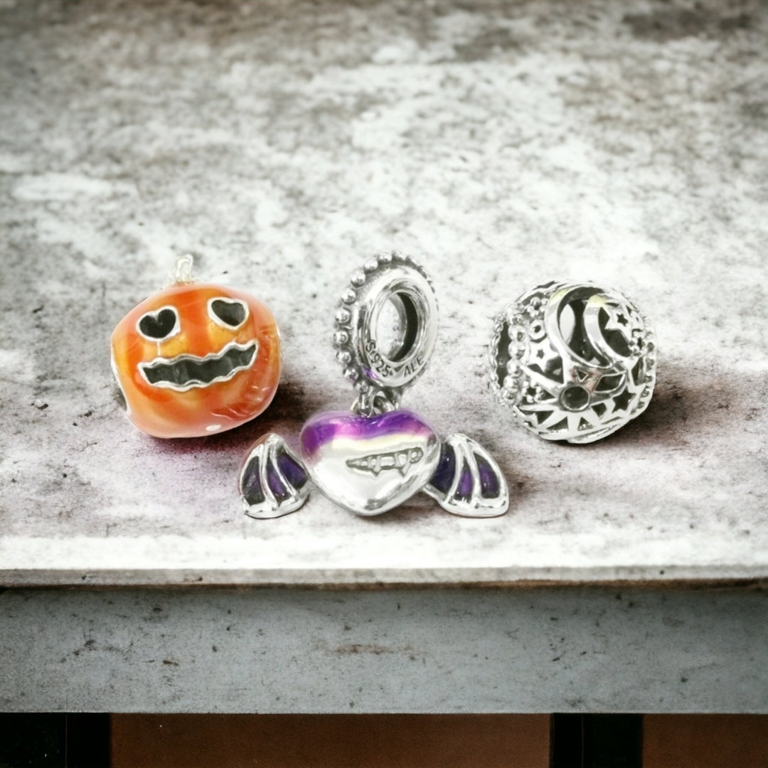 Pandora Spooky Glow-in-the-dark Spooky Pumpkin Charm Set - Etsy