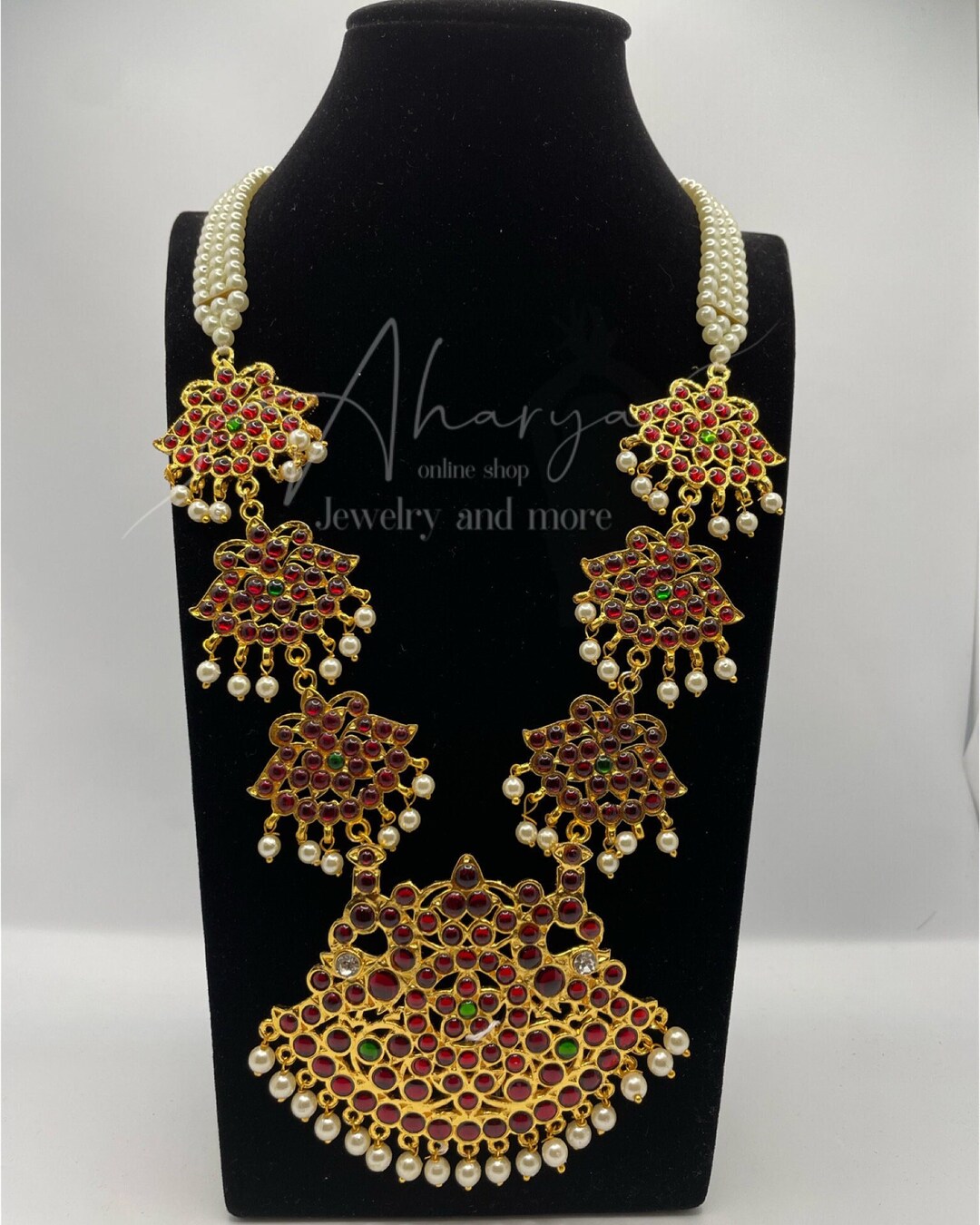 Vaanathi - Wunderschöne Handgemachte Perlen Designer Haararm ...