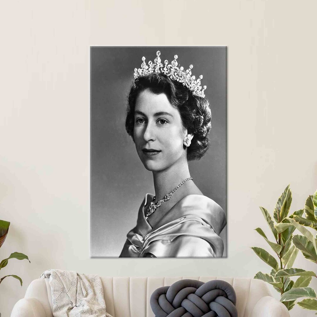 Queen Elizabeth II Canvas Canvas Wall Art Wall Decor - Etsy