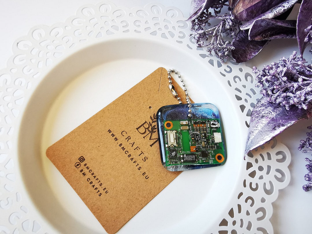 Electronic Board Plate Keychain | PCB Plate Resin Keychain | Original ...