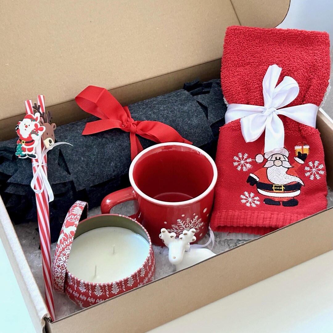 Cozy Christmas Gift Box, Perfect Gift Idea for Friend, Mom or ...