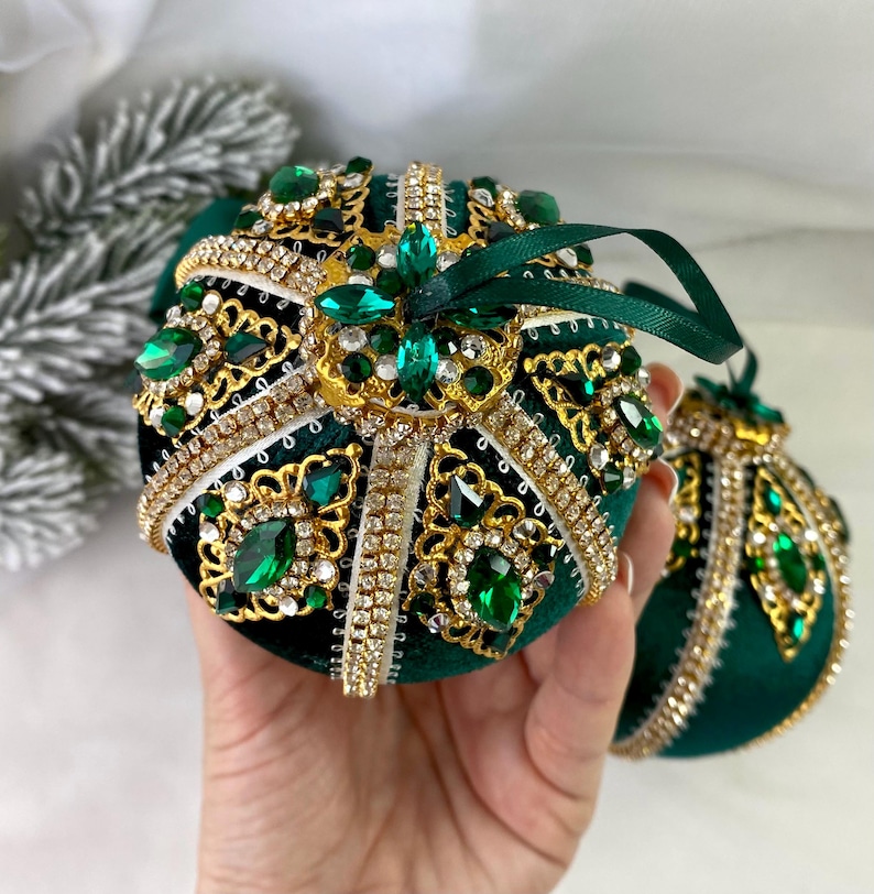 Set of Christmas Green Balls With Gold Decoration, Balls With ...