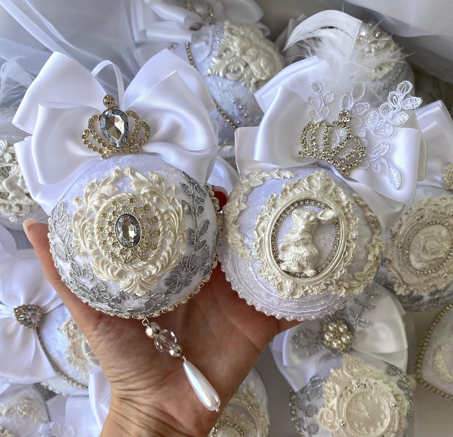 Set of Christmas Balls in White With Silver Decoration, Velvet ...