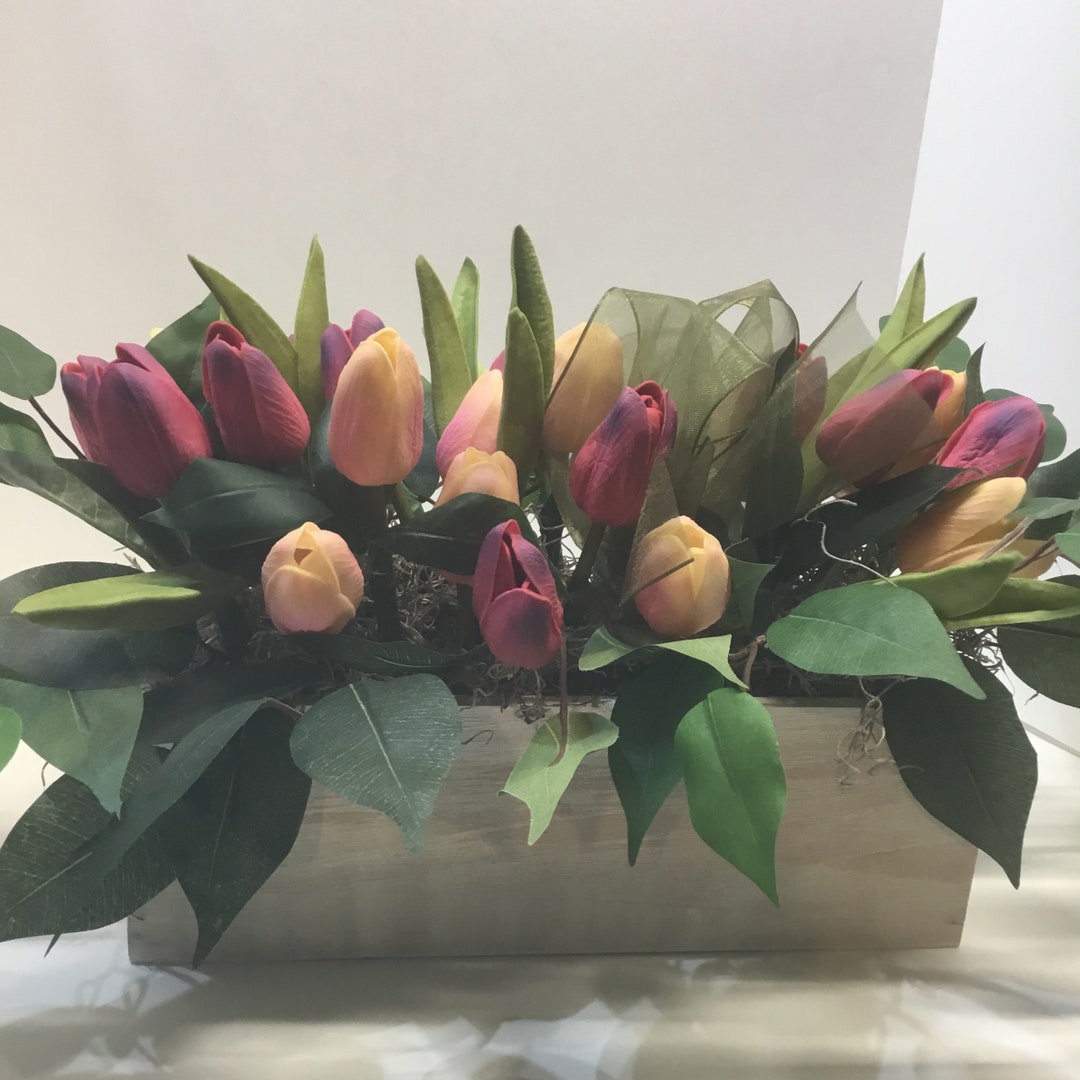 Spring Tulip Arrangement, Easter Table Arrangement - Etsy