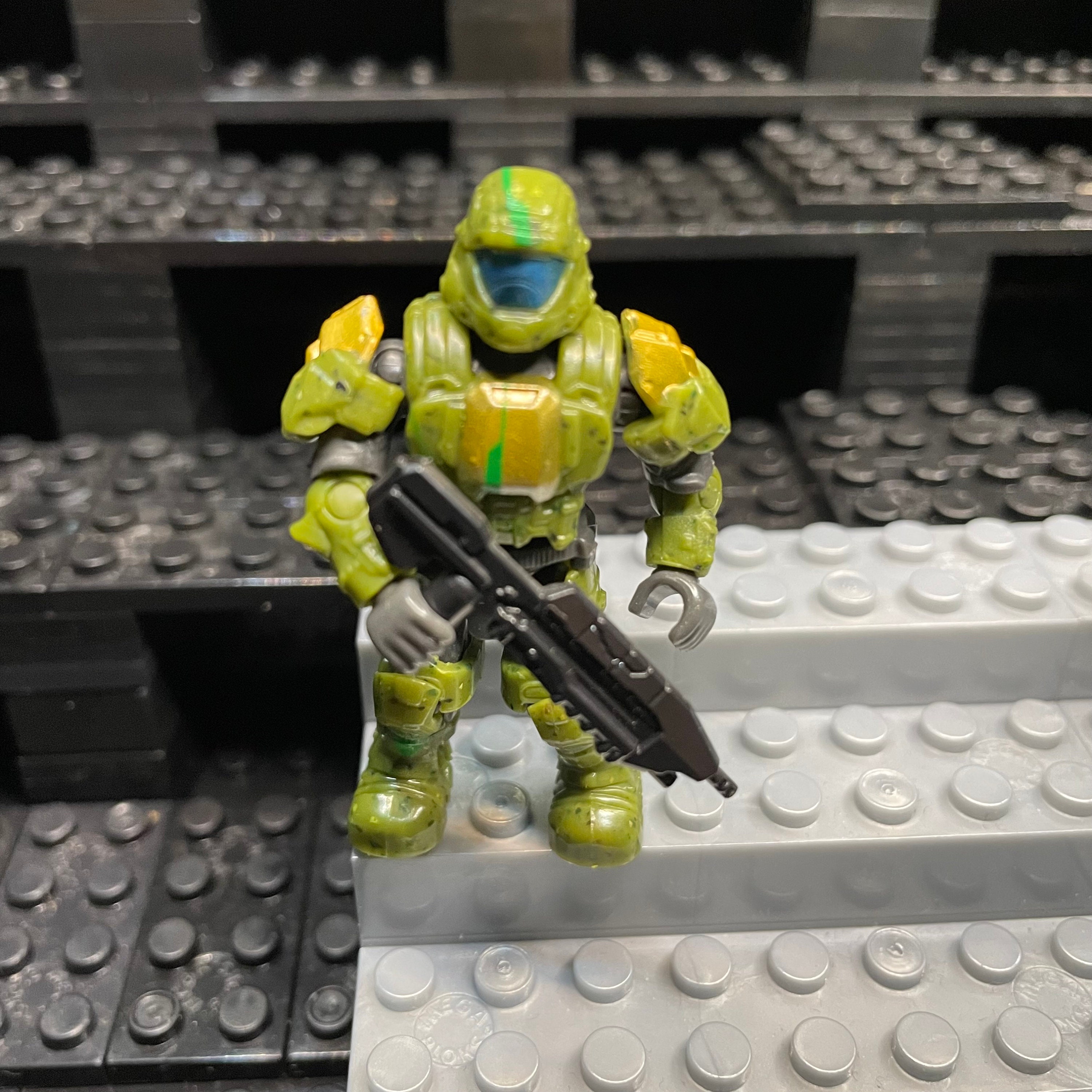 From MEGA BLOKS HALO Smuggler Intercept Building Set 38169 CNH00 Main ...