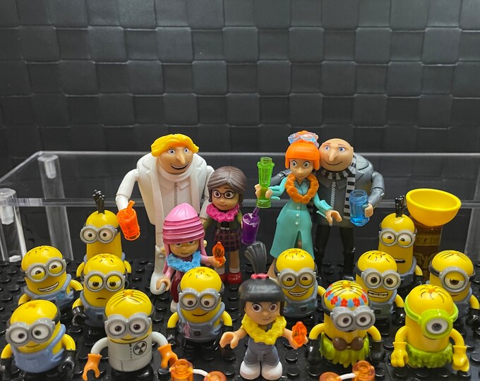 Mega Construx Despicable Me 3 Family Luau Party With Minions Friends ...