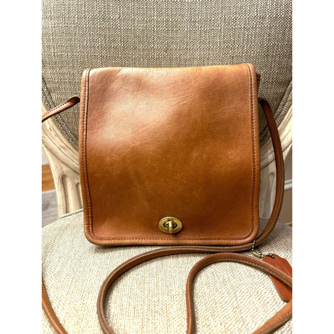 Vintage Coach 1990s British Tan Compact Pouch Bag Made in US 1305-308 ...