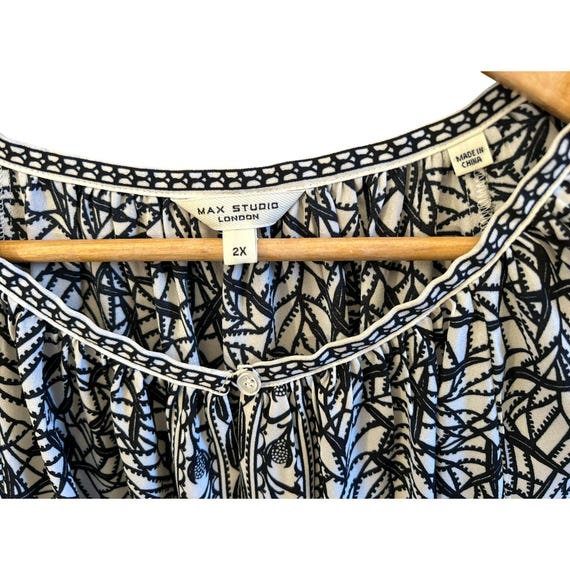 Max Studio Plus Size Black White Geometric Print Pull… - Gem