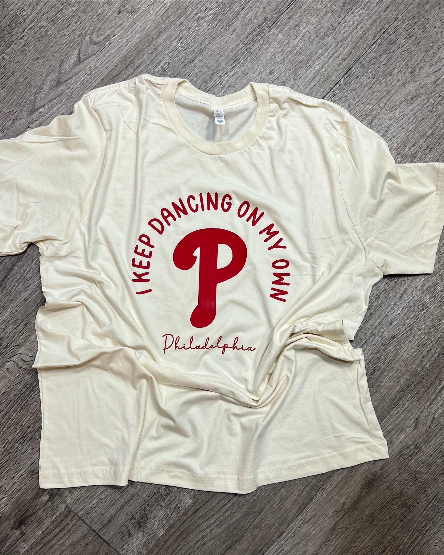 I Keep Dancing on My Own Phillies Tee - Etsy