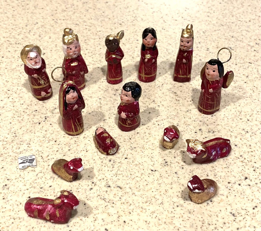 14 Piece Mexican Small Nativity Set Figurines Maroon & Gold - Etsy
