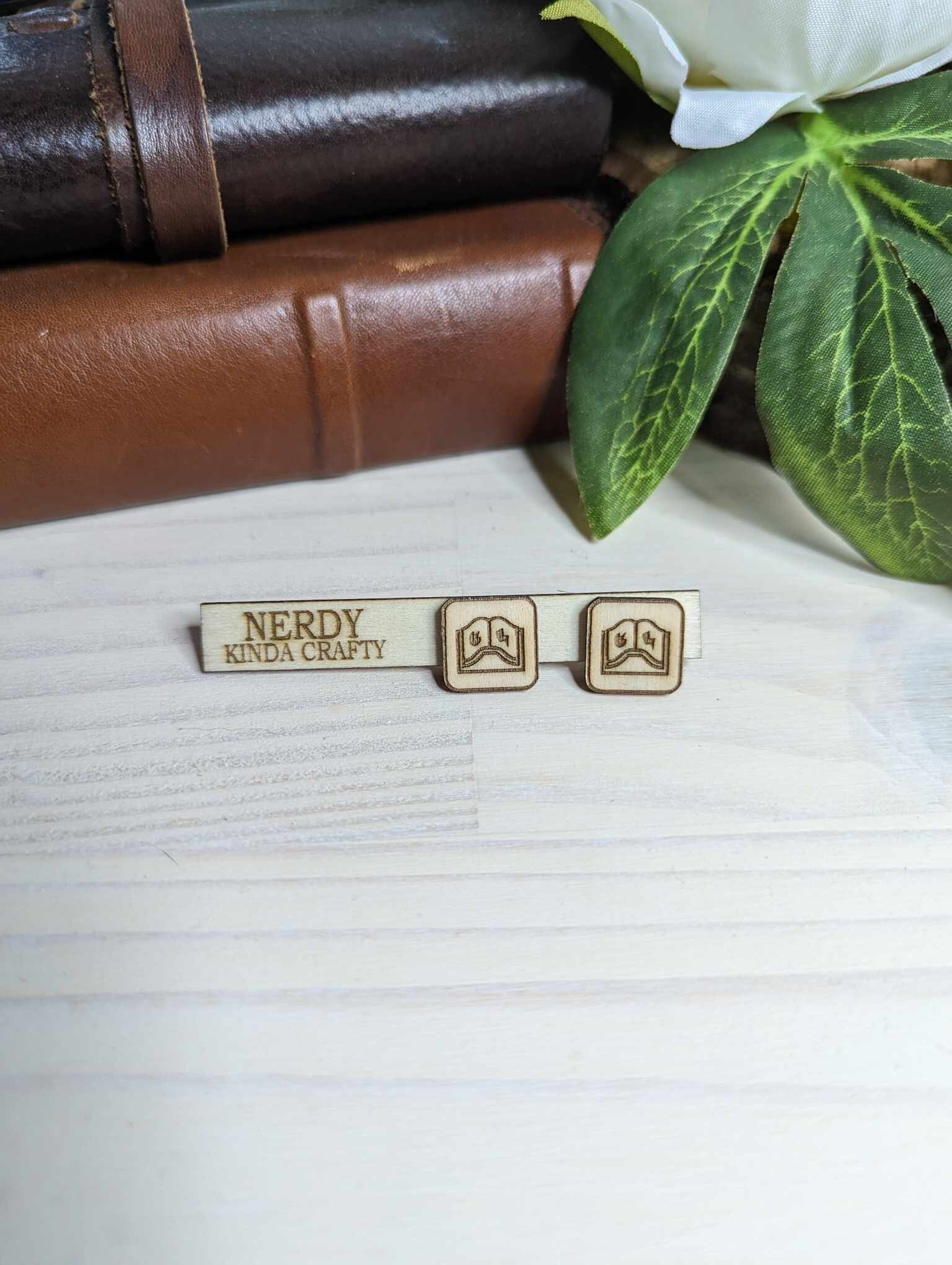 Wizard Dungeons and Dragons Sterling Silver Earring Stud Set, Readers ...